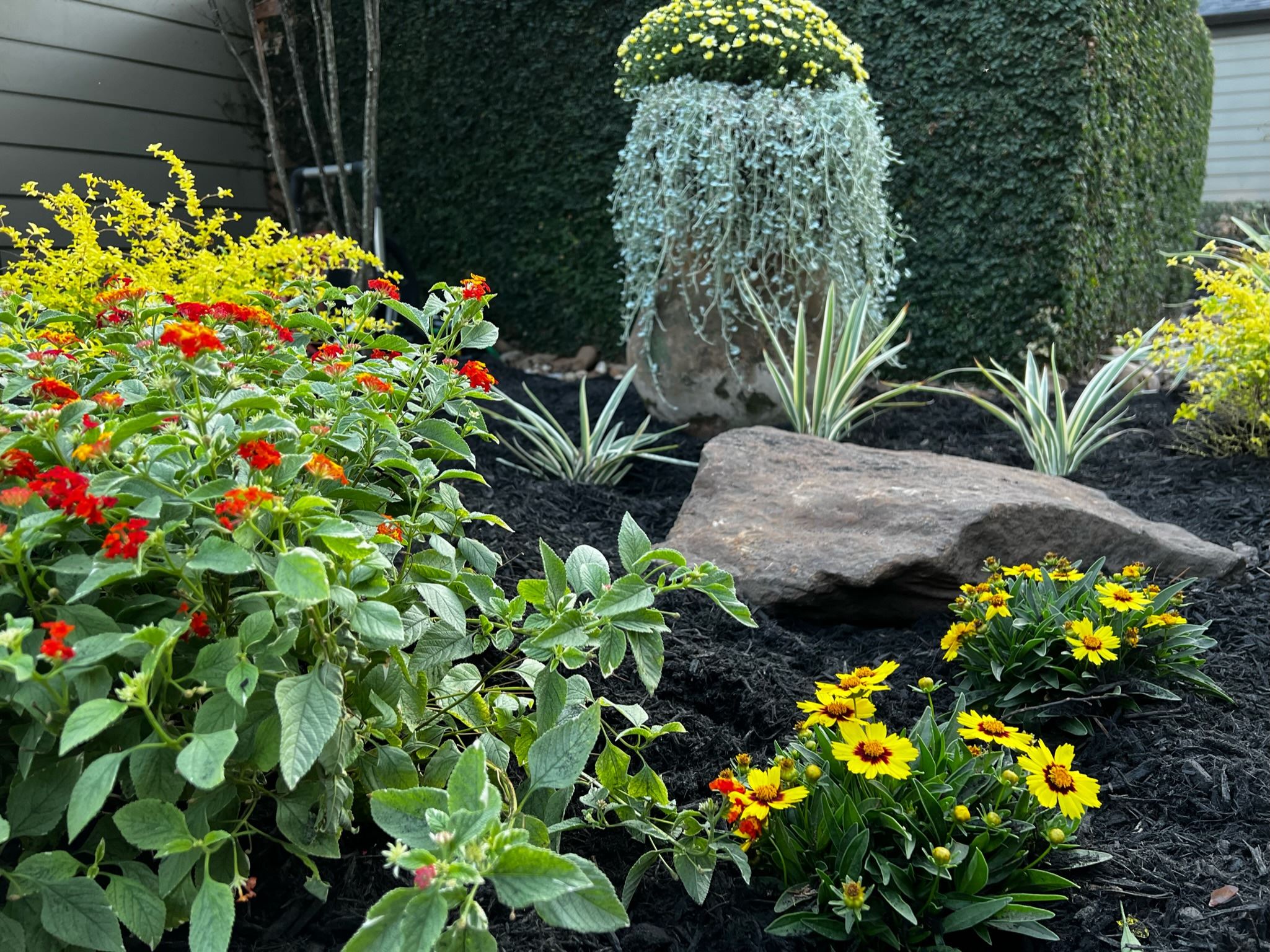 Flower Beds | The Woodlands Landscaping Services